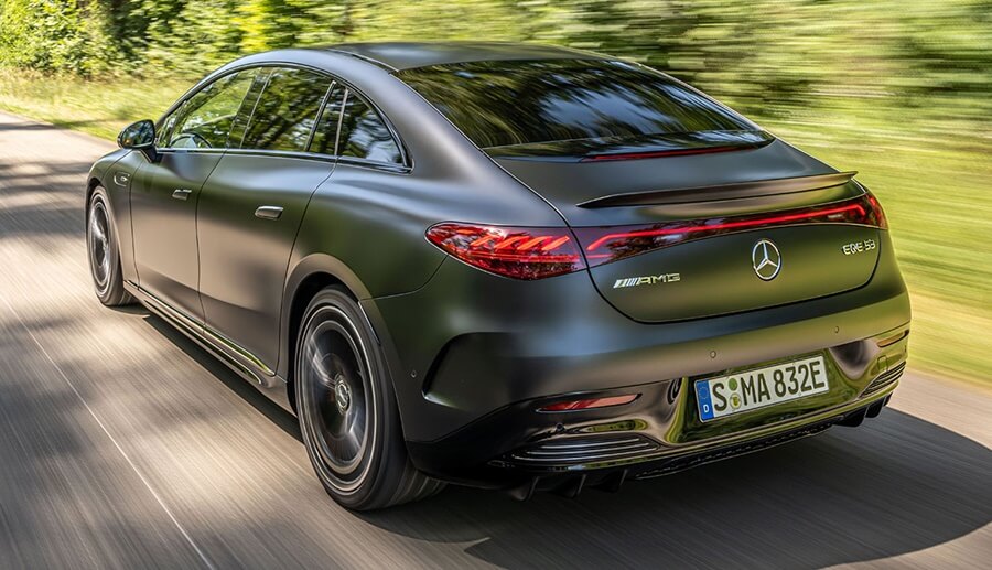 "제로백 3.5초"…고성능 전기 세단 'AMG EQE' 국내 출시