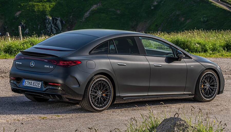 "제로백 3.5초"…고성능 전기 세단 'AMG EQE' 국내 출시