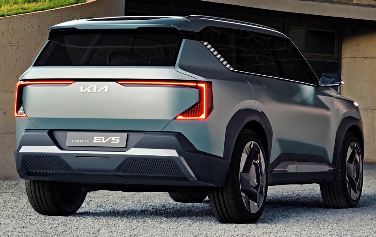 "베이비 EV9" 스포티지급 SUV 'EV5' 선공개, 국내 출시 가능성은?