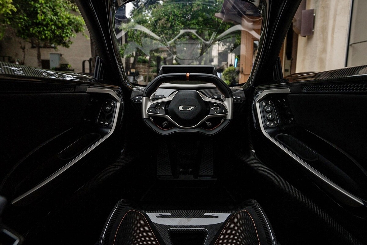 총알보다 빠른 정찰기 'SR-71' 닮은 하이퍼카, 징거 21C 블랙버드 에디션