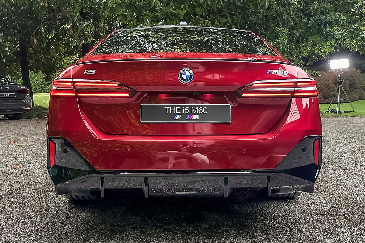 "6년 만에 풀체인지" BMW, '뉴 5시리즈' 사전예약…6940만원부터