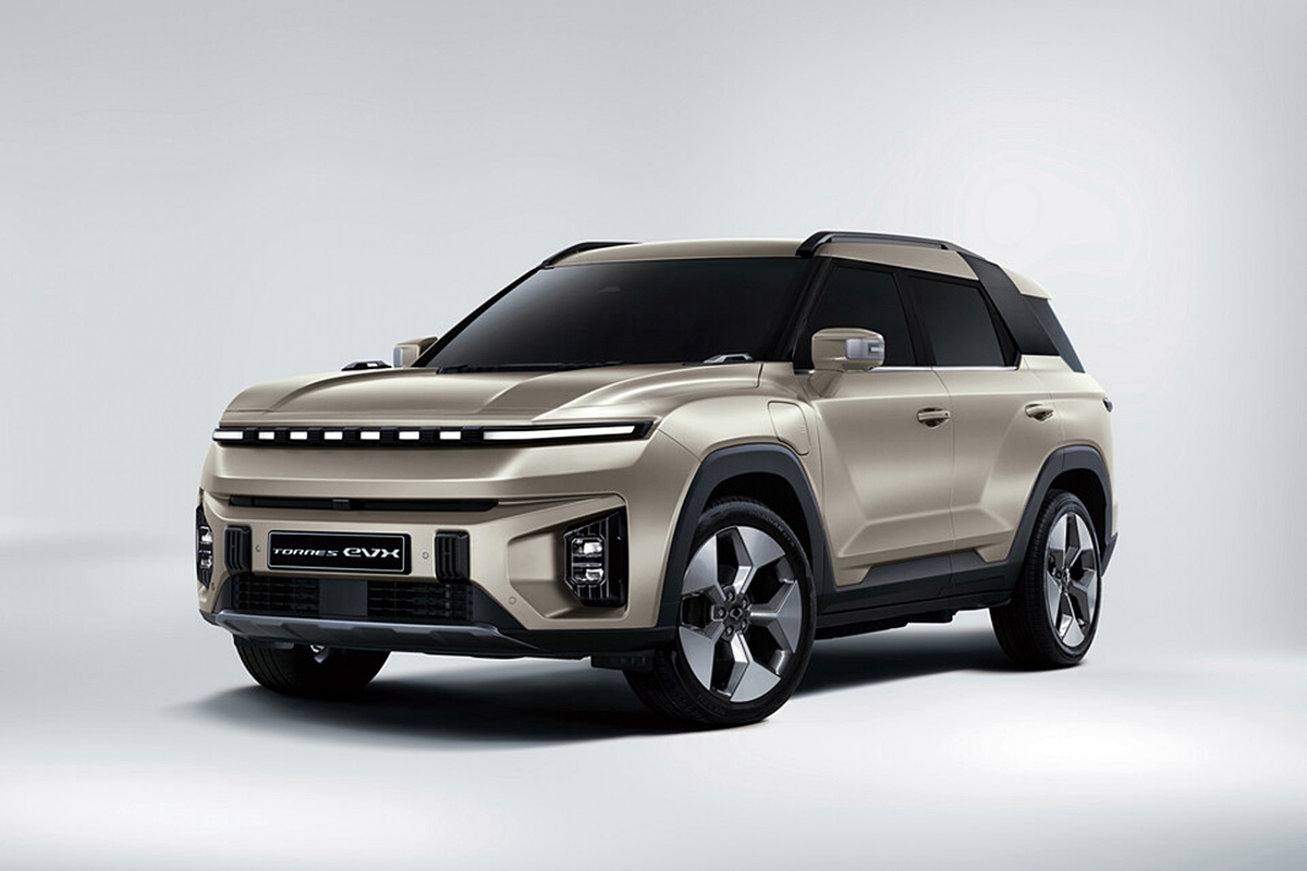 "배터리 보증 100만km" 작정하고 만든 '토레스 EVX' 출시…200만원 가격인하