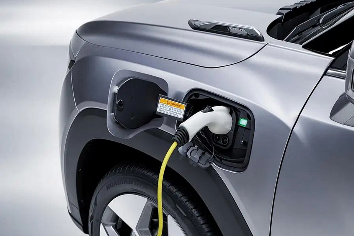 "배터리 보증 100만km" 작정하고 만든 '토레스 EVX' 출시…200만원 가격인하