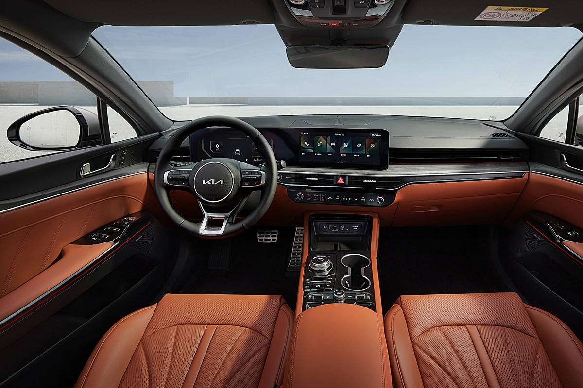 "강렬한 인상으로 변화했다" 기아, '더 뉴 K5' 사전계약…가격은?