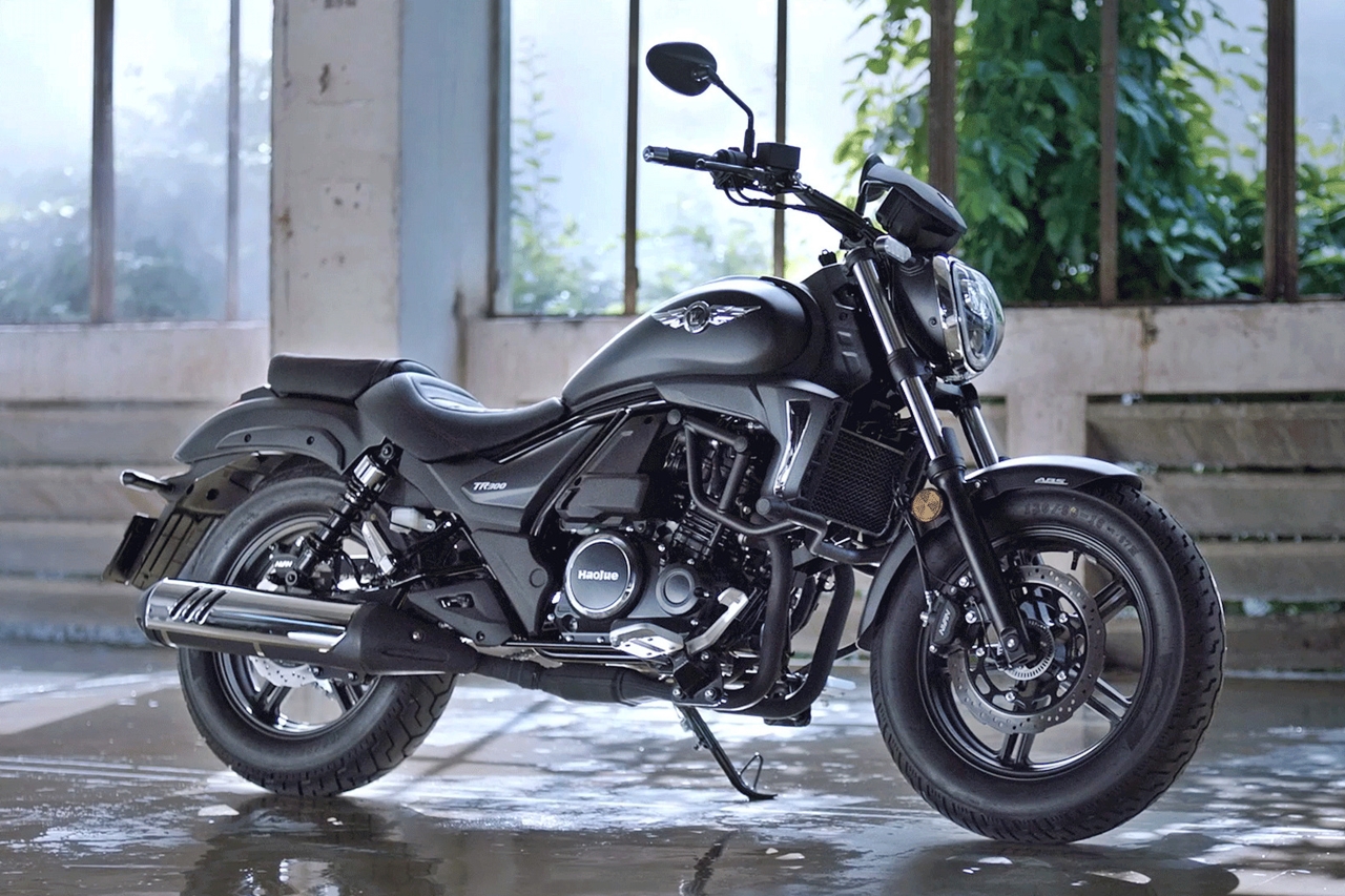 크루저 모터사이클의 새로운 다크호스, 하우즈 'TR300' 국내 출시