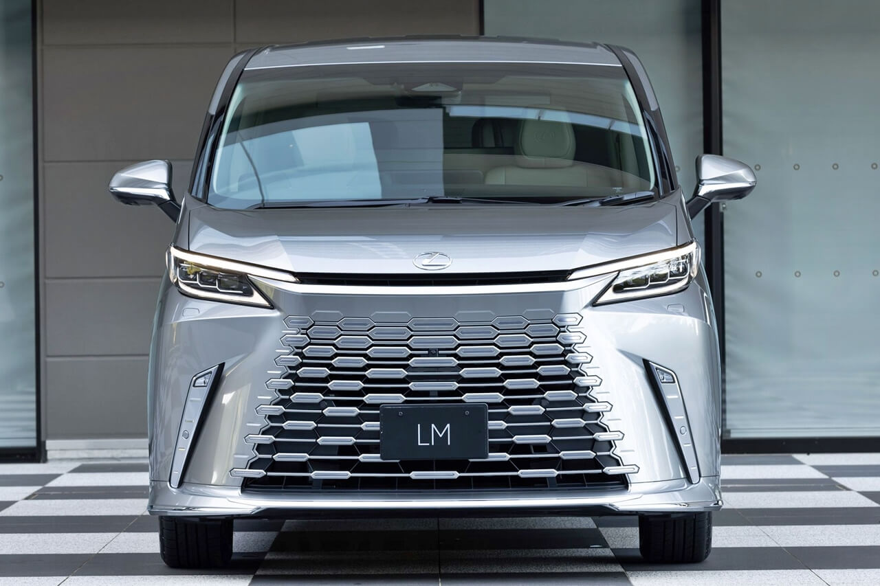 "2억원 육박하는 미니밴 온다"…렉서스, 럭셔리 MPV 'LM 500h' 사전계약