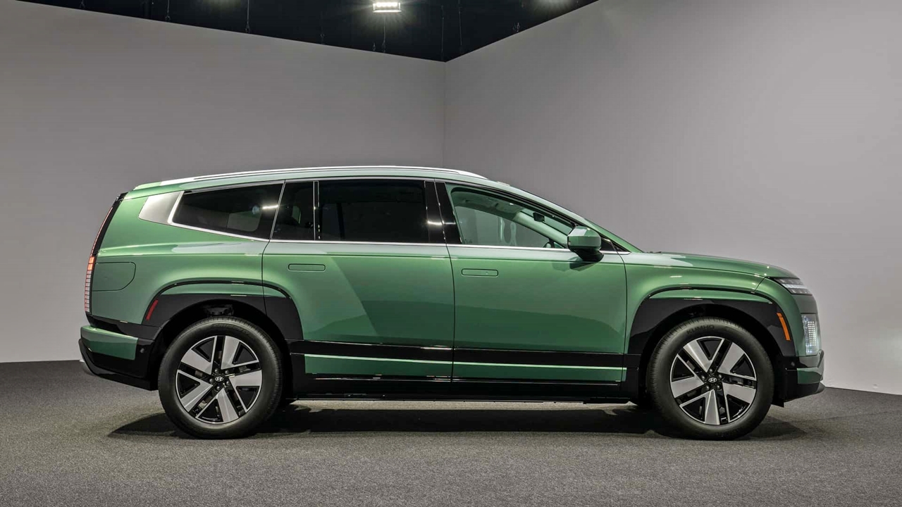 “1회 충전에 532km 달린다”…대형 전기 SUV ‘아이오닉9’ 최초 공개