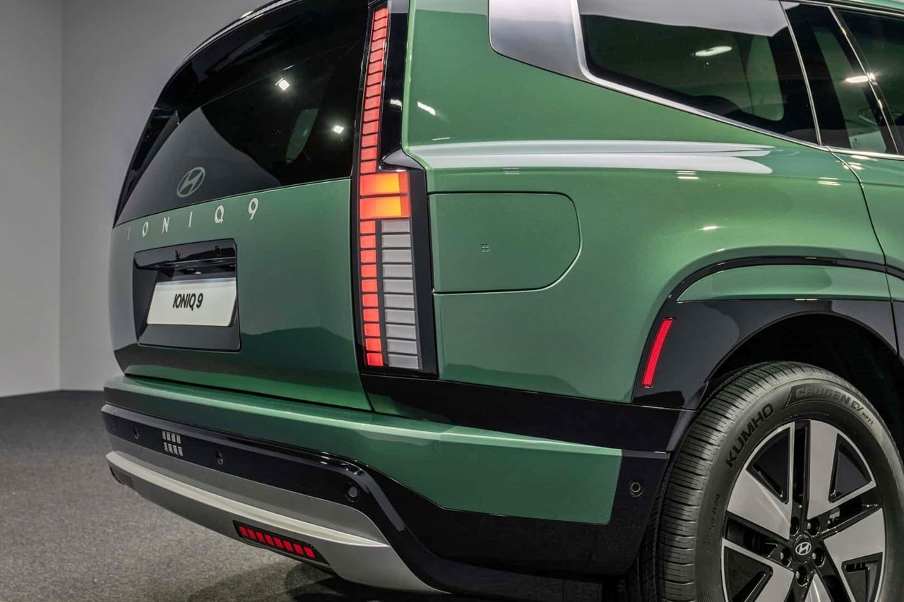 “1회 충전에 532km 달린다”…대형 전기 SUV ‘아이오닉9’ 최초 공개