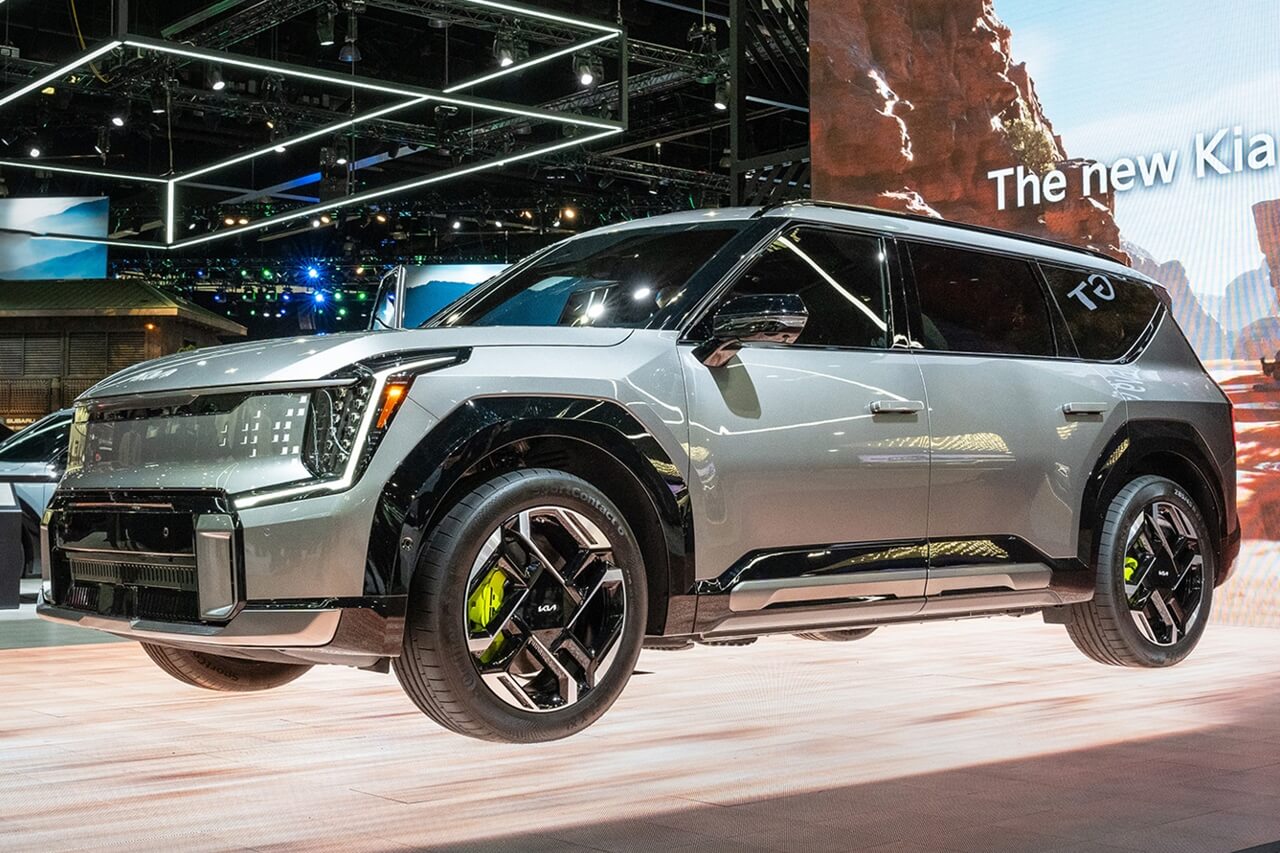 기아, 508마력 고성능 버전 ‘EV9 GT’ 첫선…“프리뷰 전자제어 서스펜션 탑재”