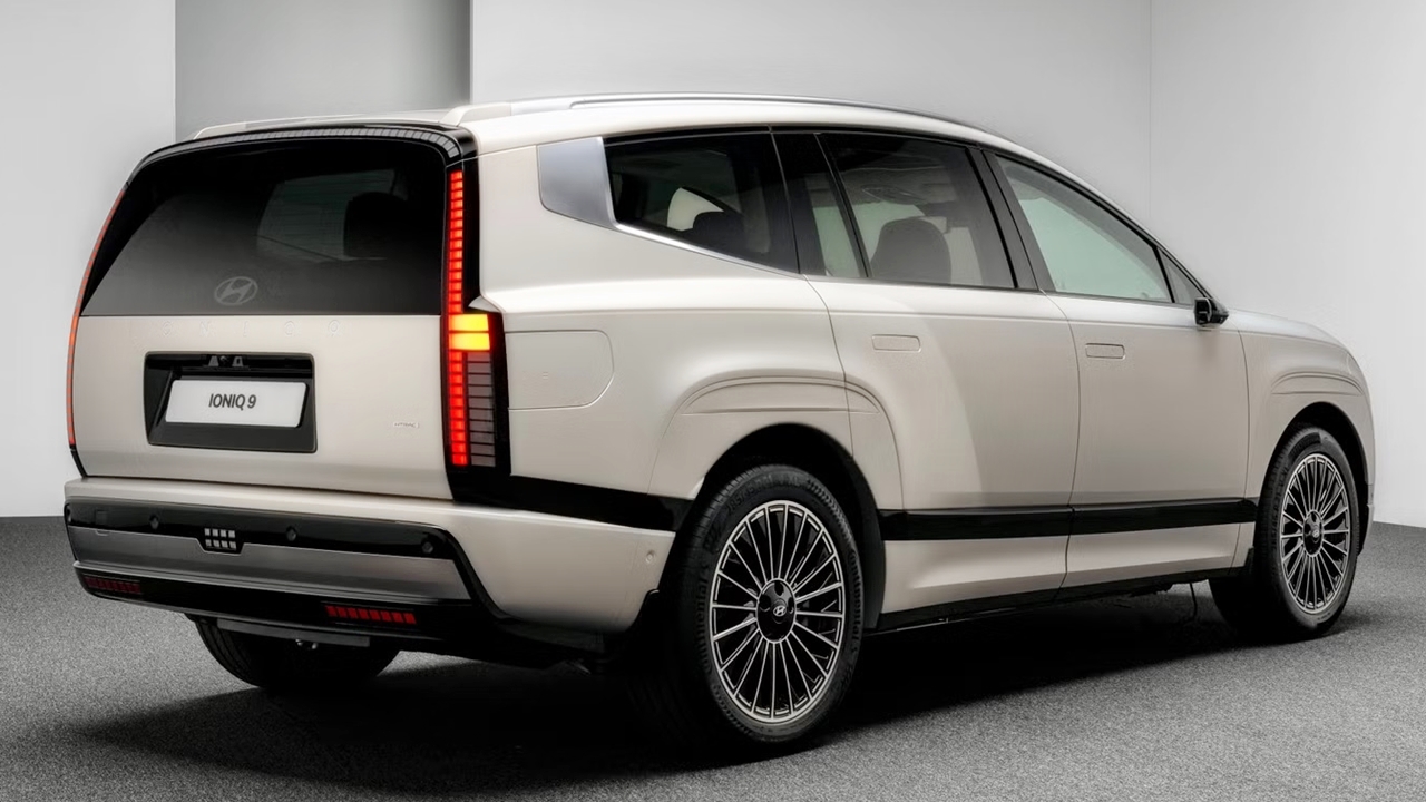 현대차, 6천만원대 대형 전기 SUV ‘아이오닉9’ 출시…한번에 532km 주행