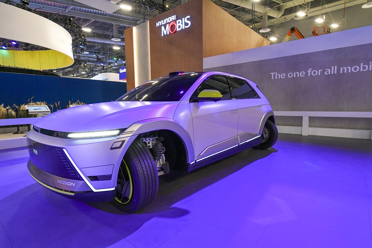 현대모비스, ‘2025 서울모빌리티쇼’ 참가…홀로그래픽 HUD 국내서 첫 공개