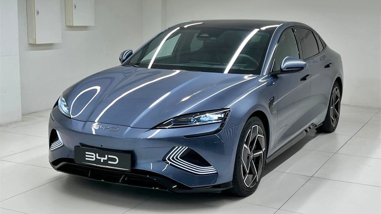 퍼포먼스 중형 전기세단 ‘BYD 씰’ 사전예약…국내서 통할까?