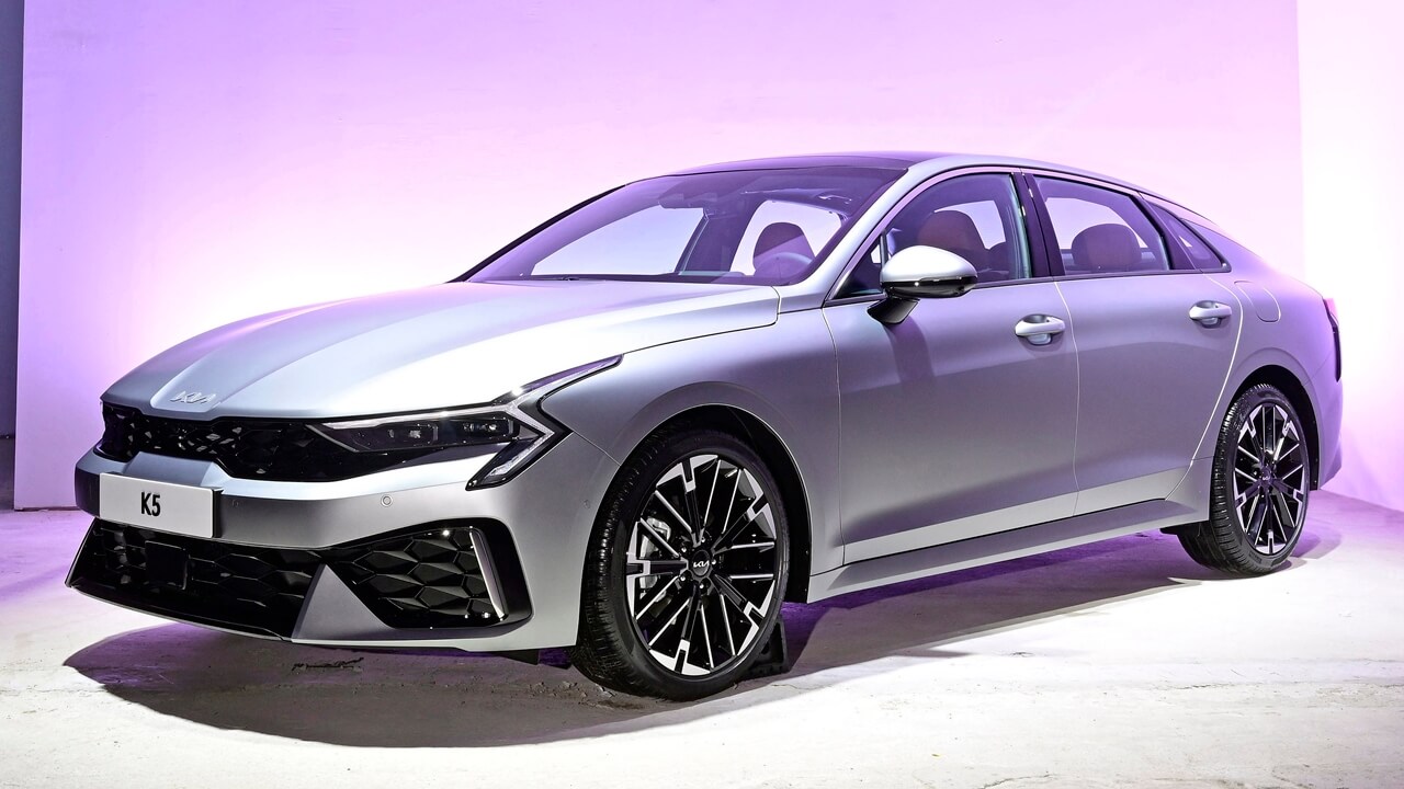 기아, 대표 세단 ‘K5‘ 연식변경 모델 출시…신규 트림 ‘베스트 셀렉션’ 추가