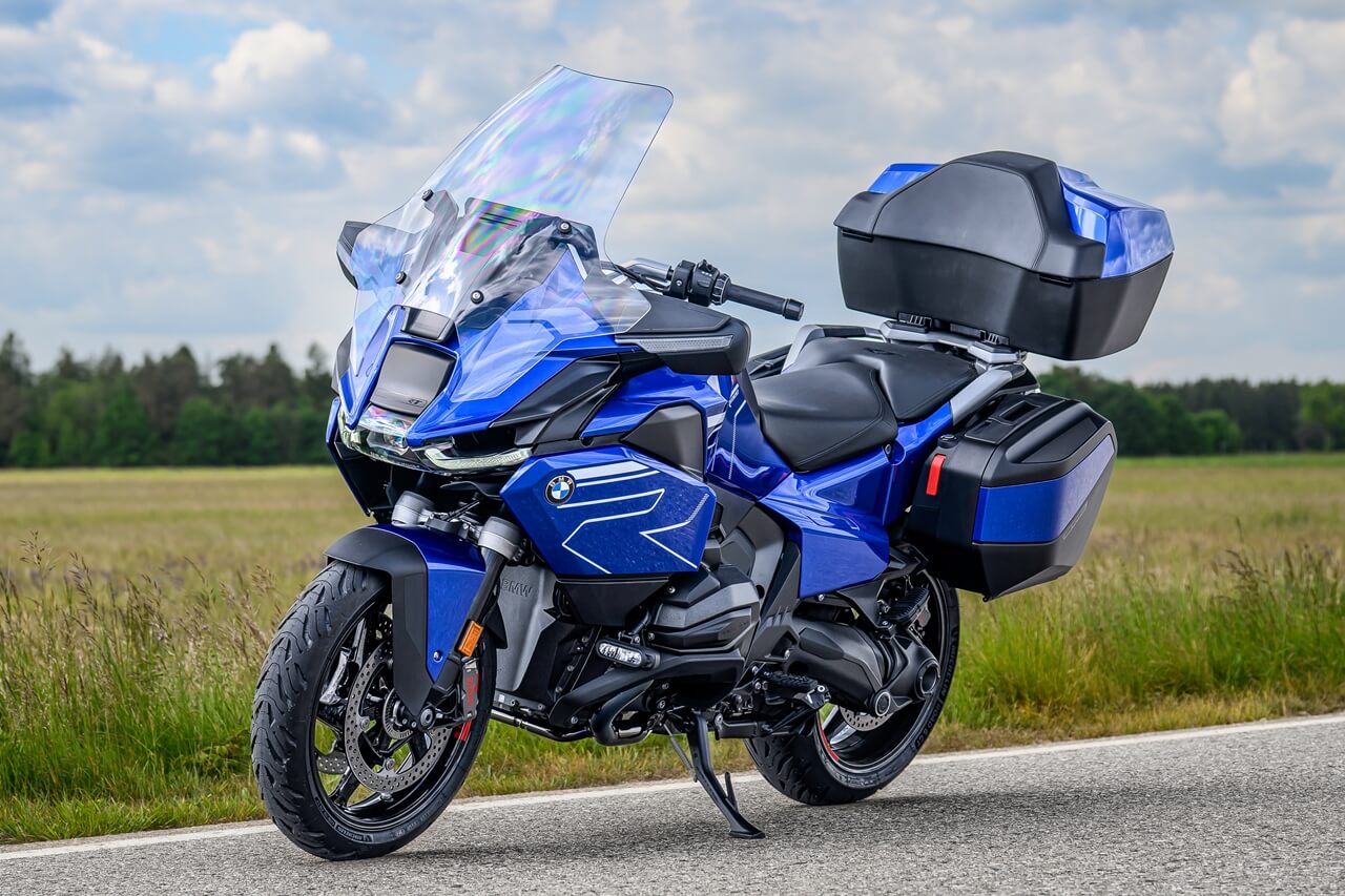 7년 만에 완전변경 모델로 돌아온 럭셔리 투어링 모터사이클 ‘BMW 뉴 R 1300 RT’