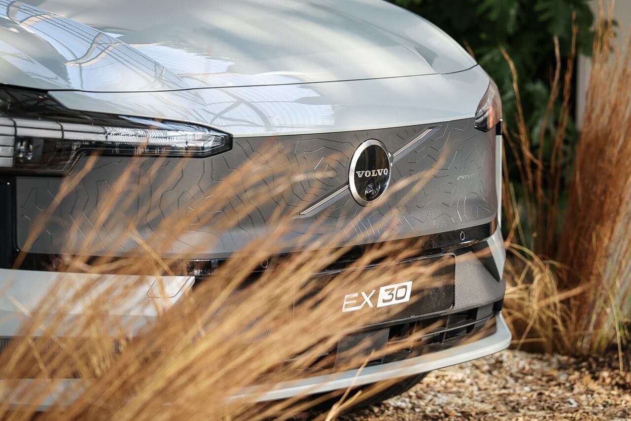 “독일보다 3800만원이나 싸다고?”…볼보, 전기 크로스컨트리 ‘EX30CC’ 국내 출시